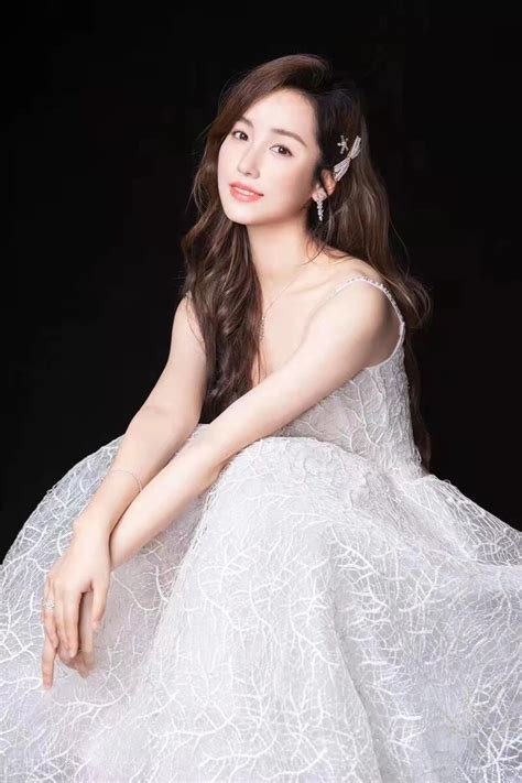 Lu Yi Is Really White And Beautiful Inews