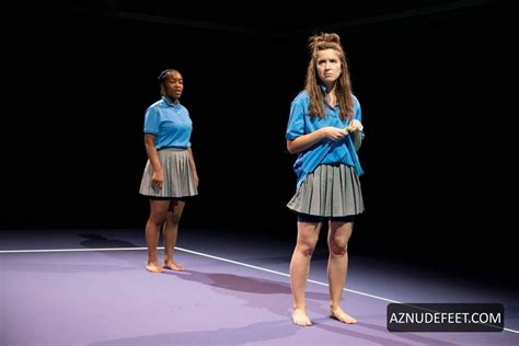 Elizabeth Dulau Feet Aznudefeet