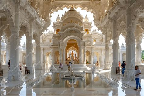 Premium Photo Radha Krishna Prem Mandir Vrindavan Mathura