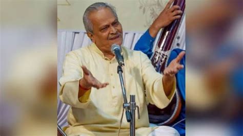 प्रसिद्ध शास्त्रीय गायक पंडित प्रभाकर कारेकर यांचे निधन Dainik Yashwant Latur