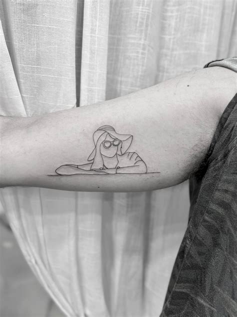 Minimalist Woman Outline Tattoo • Tattoodo