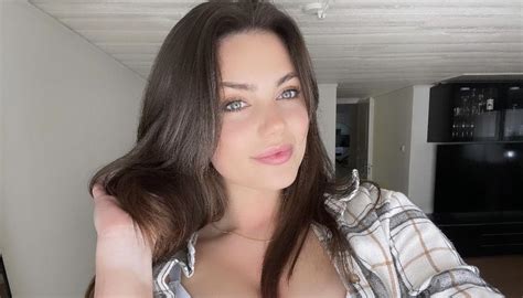 Am I hot enough? F23 : r/AmIHotSFW