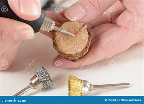 Multi Slice Ct Scan Of The Brain Showing Large Brain Stem And Right Centrum Semiovale Hematoma