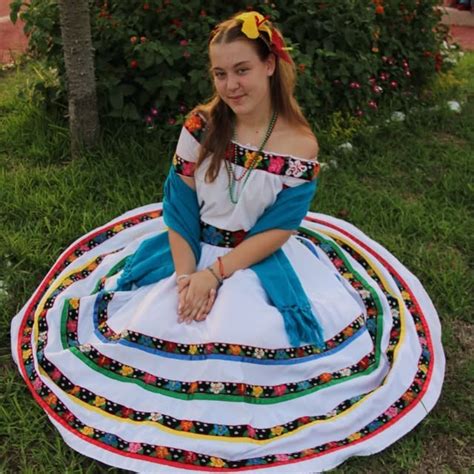 Nele Nele Czr • Threads Say More