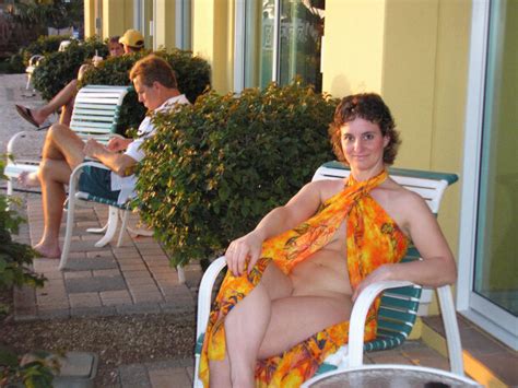 Flashing Mrcanoeingnude