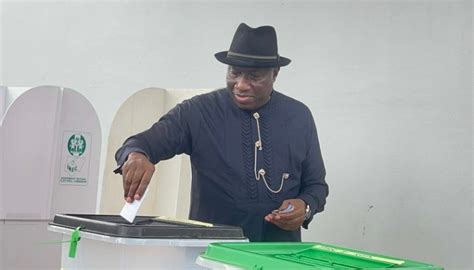Armed Robber Con Man Jonathan Tags Politicians Buying Votes