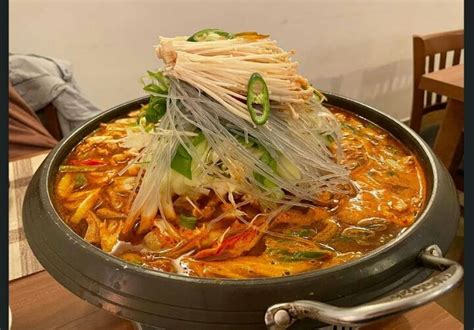 더쿠 배우 매즈 미켈슨이 다녀갔다는 프라하 한식집 이름