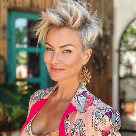 63 Stunning Short Hairstyles That Will Make Women Over 40 Look Fabulous