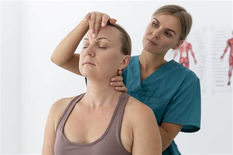 Neck Cracking Understanding Signs Risks And When To Seek Help
