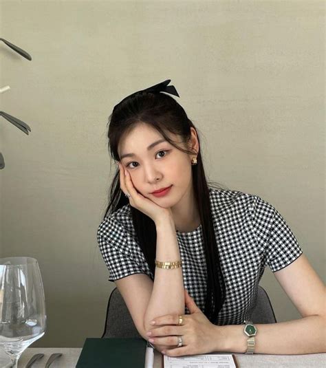 요즘 유행하는 올드머니룩에 어울리는 헤어스타일은