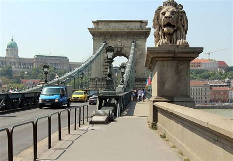 8 Historic Facts About The Széchenyi Chain Bridge