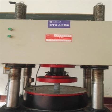 Uniaxial Compressive Strength Test Of The Sample Download Scientific Diagram