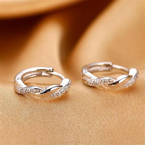 Anting Anting Berpintal Halus Untuk Wanita Dan Gadis Anting Anting