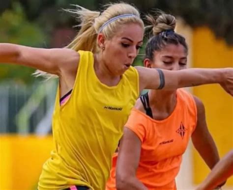 Brutal Femicidio De Una Futbolista Argentina Delsur Diario