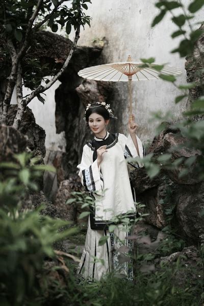 Ywwme August 13 2025 Portrait Photography By Sanbadao Black And