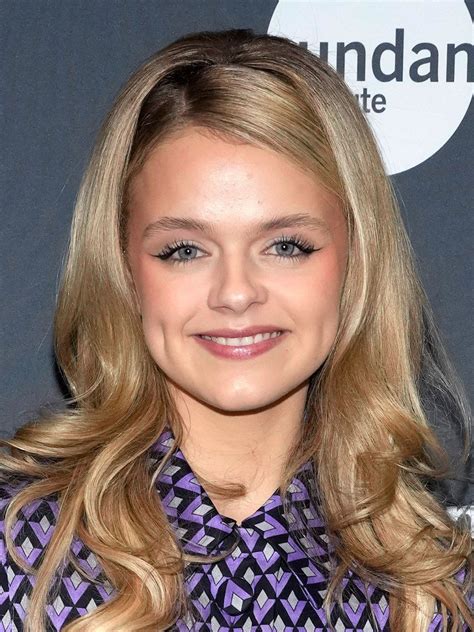 Kylie Rogers Actress