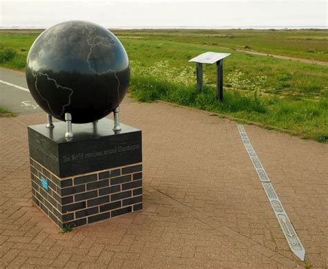 The World Revolves Around Cleethorpes © Jonathan Billinger Cc By Sa 2 0