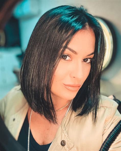 A Moda Como Pintar O Cabelo De Preto Azulado Portal Zoe