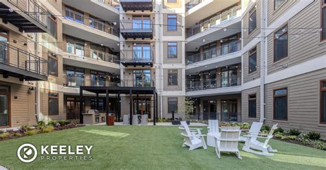 Luxury Apartment Homes The Clover Olivette Robert Lochner