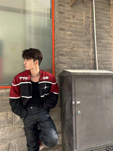 ปักพินโดย Cakezii Zang Linghe ใน 2nd Male Actor