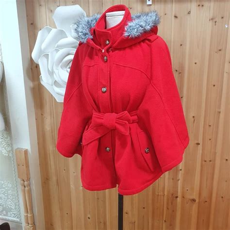 프리 레드케이프 후드코트 세컨웨어