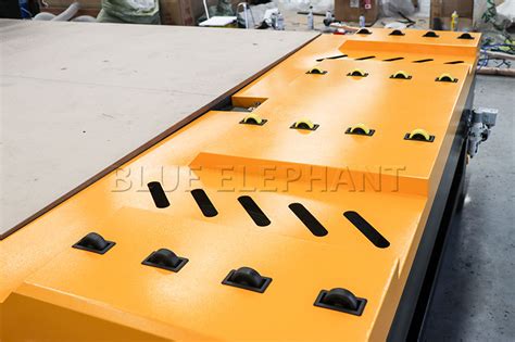 ATC CNC Router With Loading And Unloading Platform Blue Elephant CNC Machinery