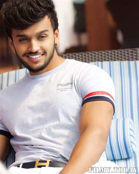 Dhanveer Gowda Wallpapers Wallpaper Cave