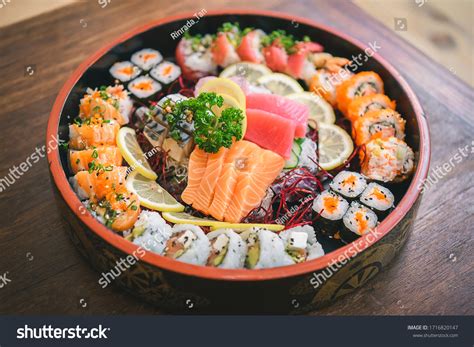 Sashimi Sushi Plate