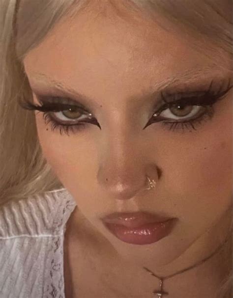 Pin By M On Looks Edgy Makeup Dope Makeup Swag Makeup