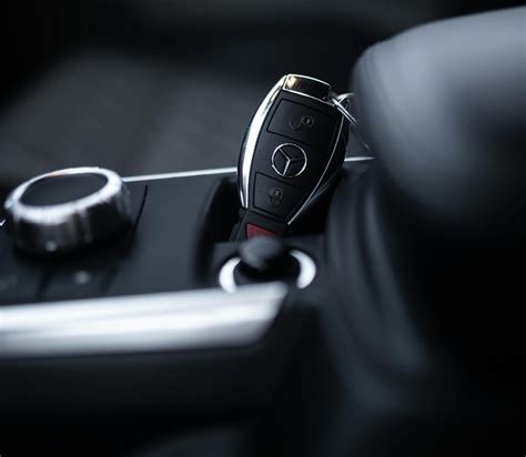 How To Easily Open A Jeep Key Fob Expert Tips