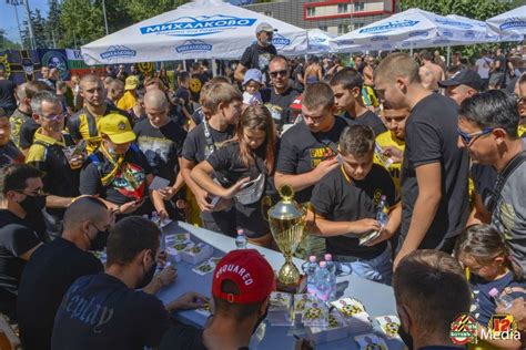 МИХАЛКОВО АД ПОДКРЕПИ ФУТБОЛНИЯ ТУРНИР НА ФЕНКЛУБА НА БОТЕВ В ПАМЕТ НА ТОСКО БОЗАДЖИЙСКИ