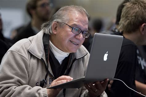 here s how hackers can infect apple macs to steal iphone photos