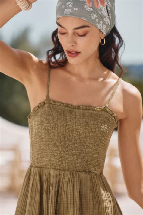 더 마리솔 스목 미니 드레스 앤트로폴로지 한국 공식 스토어 유니크한 여성 패션 및 라이프스타일 편집샵 200개이상의 프리미엄 브랜드 여성 의류 액세서리 홈