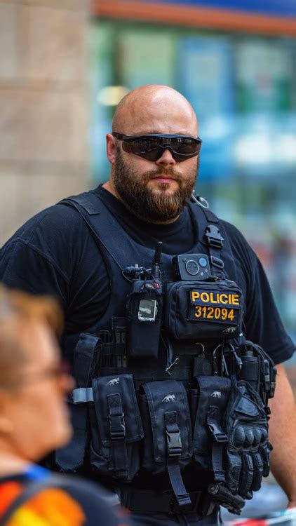 Shock The Monkey Tumbex