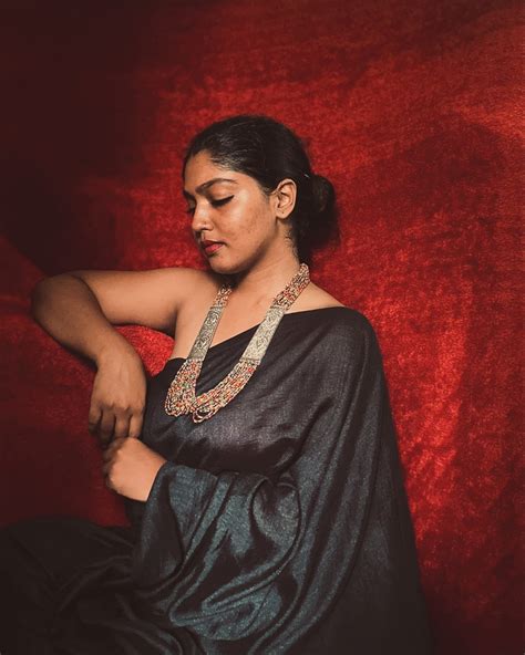 Who Is Actress Chaithra Praveen What Was Her Controversy In Malayalam