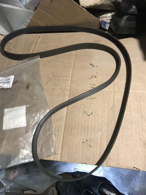 Оригинальный приводной (поликлиновый) ремень Toyota Progres 90916-02630 ...