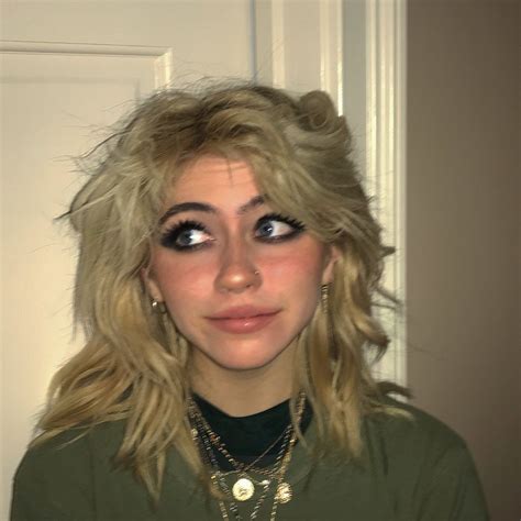 Olivia Osby Aesthetic Hair Hair Makeup Edgy Makeup