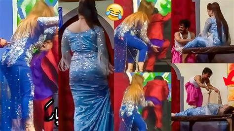 Vicky Kodu With Khubsurat Kaif And Nida Chaudhary New Comedy Stage Drama Komedy Life Youtube