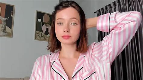 Liatris Cam Model Live Nude And Adult Sex Chat Booble