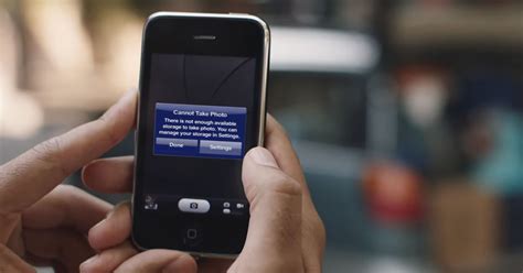 Samsung Mocks The Iphone In New Ad Petapixel