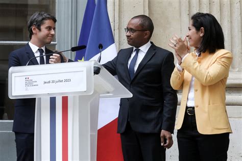 Photo Elle Gagne En Popularité Elle Qui A La Même Date De Naissance