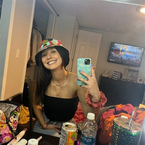 Holly Hall Hollyhall3 • Threads Say More