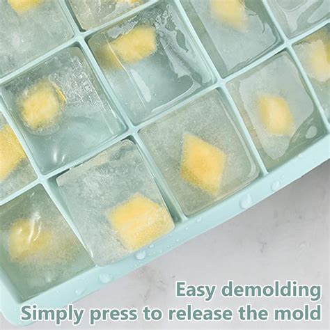 Forma Pentru Gheata Cu Capac Model Cub Din Silicon 24 Cuburi