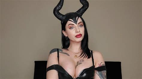 S Mindfuck Lady Teo Clips4sale