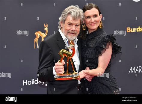 Reinhold Messner Mit Ehefrau Diane Messner Bei Der 76 Bambi Verleihung