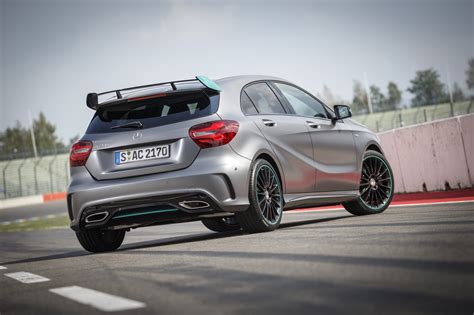 Einfach mehr Sport wagen!: Erster Fahrbericht: Mercedes-Benz A 250 ...