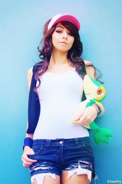 Pokemon Trainer Girl Cosplay Pokemon Trainer Girl Cosplay