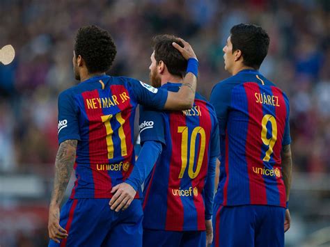 Download Msn Trio With Neymar Patting Messi Wallpaper
