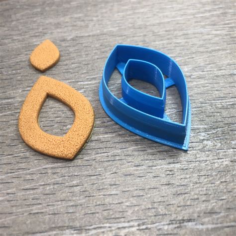 Stl File Double Leaf Clay Cutter Double Leaf Clay Cutter 💍 ・model To Download And 3d Print・cults