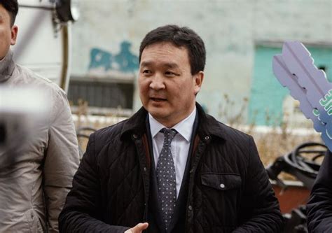 Хан Уул дүүргийн Засаг даргын орлогч Б ЦЭРЭН Цэвэрлэгээ хийх тусгай зориулалтын хог